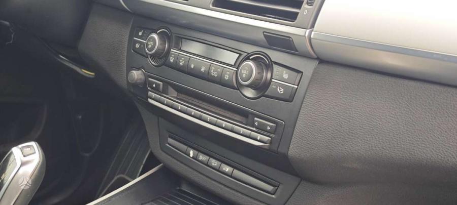 Melns BMW X5 2013 Utena, ar dzinēja tilpumu 2.99 L un nobraukumu 280 tūkst. km par 11250 €, foto 21 vietnē AUTOMOTO.COM.LV