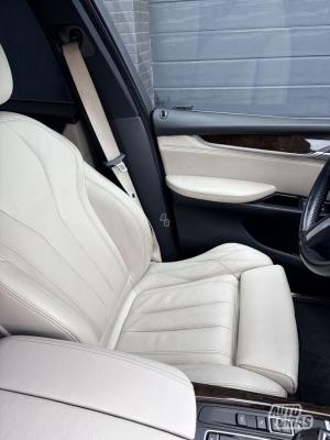 Melns BMW X5 2013 Kauņa, ar dzinēja tilpumu 3.00 L un nobraukumu 274 tūkst. km par 15800 €, foto 9 vietnē AUTOMOTO.COM.LV
