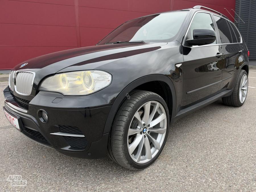 Black BMW X5 2013 in Kaunas, with an engine capacity of 3.00 L and mileage of 340 thousand km for 10900 €, photo 20 on AUTOMOTO.COM.LV