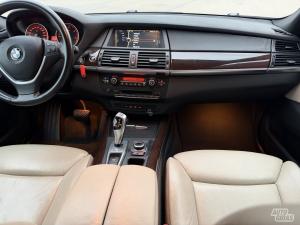 Black BMW X5 2013 in Kaunas, with an engine capacity of 3.00 L and mileage of 340 thousand km for 10900 €, photo 28 on AUTOMOTO.COM.LV