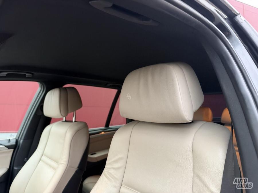 Black BMW X5 2013 in Kaunas, with an engine capacity of 3.00 L and mileage of 340 thousand km for 10900 €, photo 32 on AUTOMOTO.COM.LV