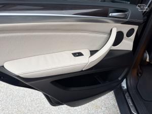 Black BMW X5 2013 in Kaunas, with an engine capacity of 3.00 L and mileage of 340 thousand km for 10900 €, photo 33 on AUTOMOTO.COM.LV