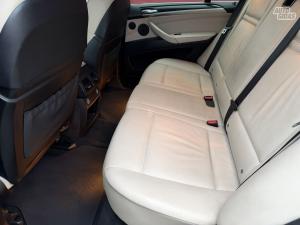 Black BMW X5 2013 in Kaunas, with an engine capacity of 3.00 L and mileage of 340 thousand km for 10900 €, photo 34 on AUTOMOTO.COM.LV