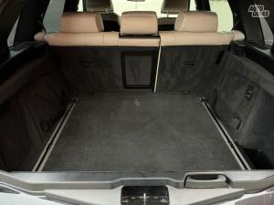 Black BMW X5 2013 in Kaunas, with an engine capacity of 3.00 L and mileage of 340 thousand km for 10900 €, photo 37 on AUTOMOTO.COM.LV
