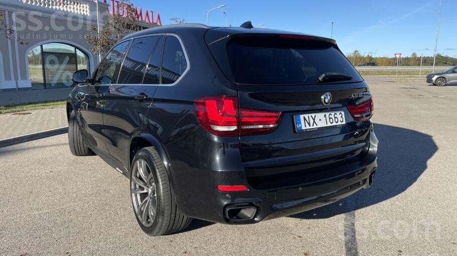 Black BMW X5 2014 in Riga, with an engine capacity of 3.00 L and mileage of 0 thousand km for 18590 €, photo 5 on AUTOMOTO.COM.LV