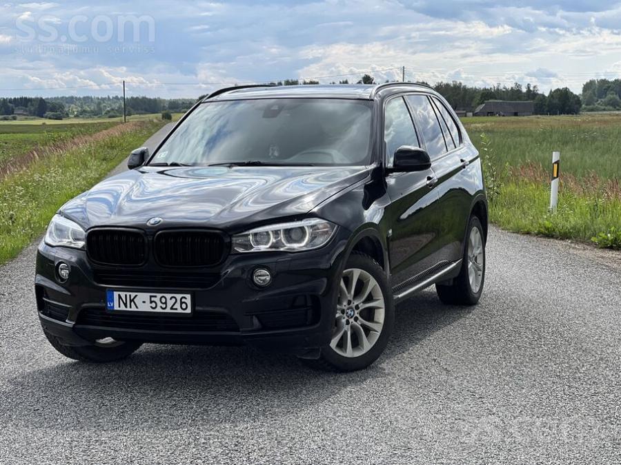 Black BMW X5 2014 in Gulbene, with an engine capacity of 3.00 L and mileage of 355 thousand km for 17000 €, photo 1 on AUTOMOTO.COM.LV