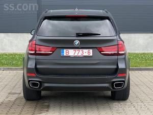 Melns BMW X5 2014 Rīga, ar dzinēja tilpumu 3.00 L un nobraukumu 231 tūkst. km par 23490 €, foto 7 vietnē AUTOMOTO.COM.LV