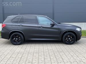 Melns BMW X5 2014 Rīga, ar dzinēja tilpumu 3.00 L un nobraukumu 231 tūkst. km par 23490 €, foto 8 vietnē AUTOMOTO.COM.LV