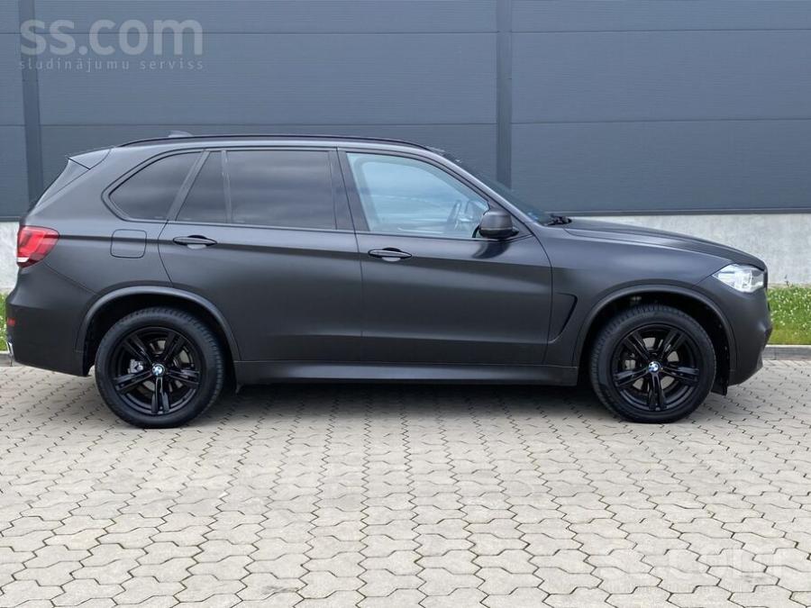 Melns BMW X5 2014 Rīga, ar dzinēja tilpumu 3.00 L un nobraukumu 231 tūkst. km par 23490 €, foto 8 vietnē AUTOMOTO.COM.LV