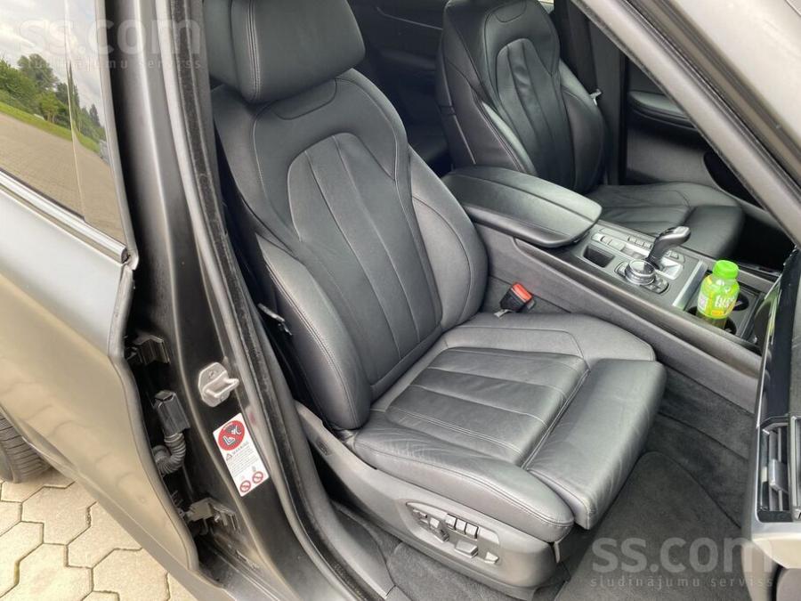 Melns BMW X5 2014 Rīga, ar dzinēja tilpumu 3.00 L un nobraukumu 231 tūkst. km par 23490 €, foto 16 vietnē AUTOMOTO.COM.LV