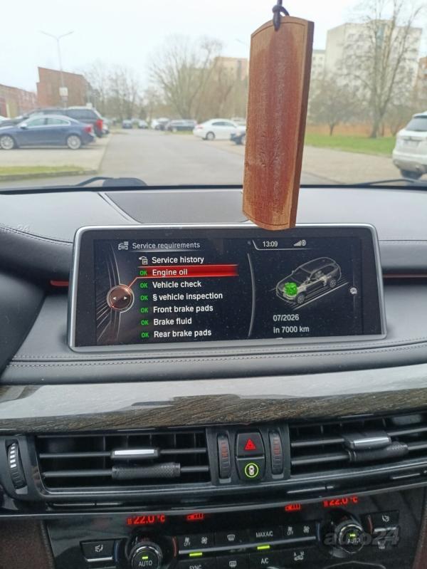 Melns BMW X5 2014 Liepāja, ar dzinēja tilpumu 3.00 L un nobraukumu 306 tūkst. km par 21500 €, foto 11 vietnē AUTOMOTO.COM.LV