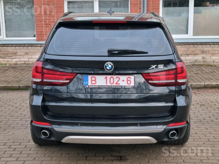 Black BMW X5 2014 in Ogre, with an engine capacity of 2.00 L and mileage of 0 thousand km for 17550 €, photo 7 on AUTOMOTO.COM.LV