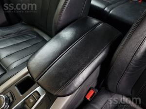 Black BMW X5 2014 in Ogre, with an engine capacity of 2.00 L and mileage of 0 thousand km for 17550 €, photo 19 on AUTOMOTO.COM.LV