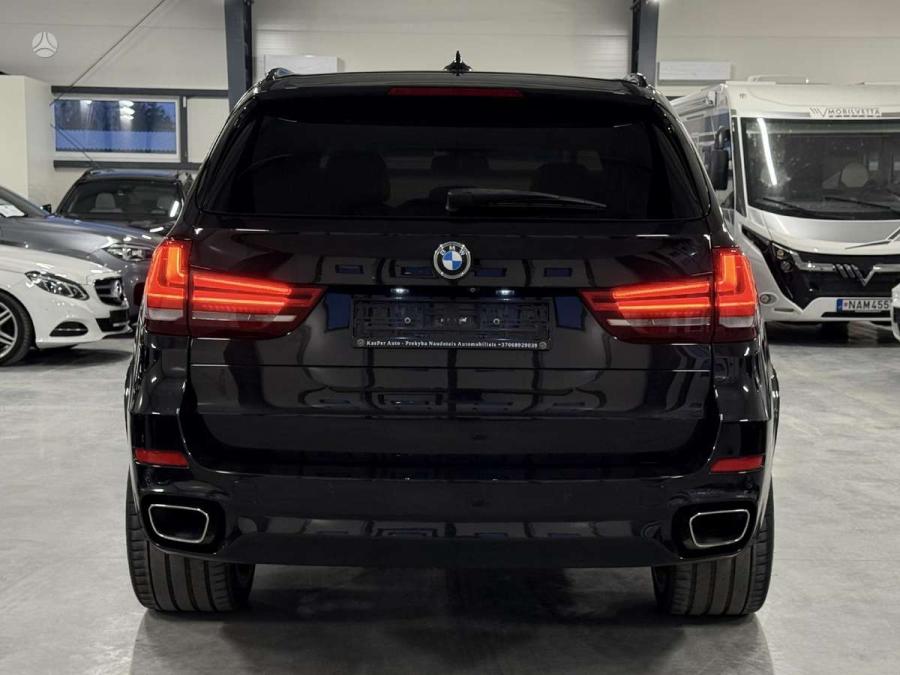 Melns BMW X5 2014 Marijampole, ar dzinēja tilpumu 2.99 L un nobraukumu 265 tūkst. km par 18999 €, foto 7 vietnē AUTOMOTO.COM.LV