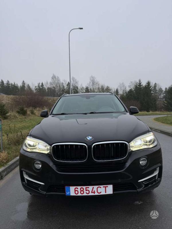 Black BMW X5 2014 in Klaipeda, with an engine capacity of 2.98 L and mileage of 270 thousand km for 14500 €, photo 1 on AUTOMOTO.COM.LV