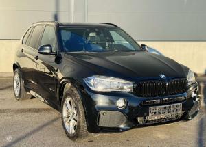 Black BMW X5 2014 in Kaunas, with an engine capacity of 2.99 L and mileage of 312 thousand km for 17300 €, photo 8 on AUTOMOTO.COM.LV