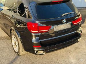 Black BMW X5 2014 in Kaunas, with an engine capacity of 2.99 L and mileage of 312 thousand km for 17300 €, photo 37 on AUTOMOTO.COM.LV
