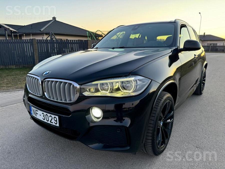 Melns BMW X5 2014 Rīga, ar dzinēja tilpumu 3.00 L un nobraukumu 261 tūkst. km par 22900 €, foto 1 vietnē AUTOMOTO.COM.LV