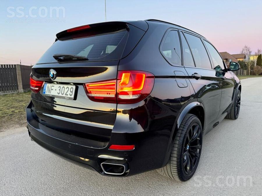 Melns BMW X5 2014 Rīga, ar dzinēja tilpumu 3.00 L un nobraukumu 261 tūkst. km par 22900 €, foto 7 vietnē AUTOMOTO.COM.LV