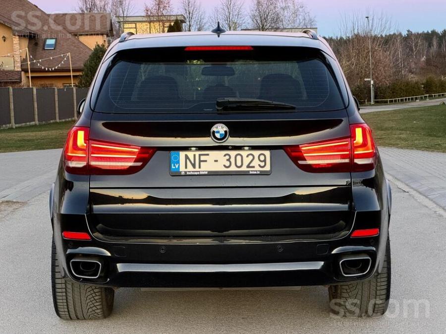 Melns BMW X5 2014 Rīga, ar dzinēja tilpumu 3.00 L un nobraukumu 261 tūkst. km par 22900 €, foto 11 vietnē AUTOMOTO.COM.LV