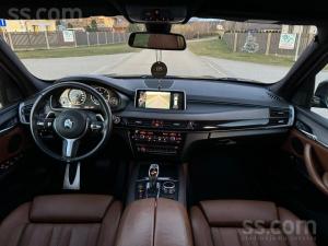 Melns BMW X5 2014 Rīga, ar dzinēja tilpumu 3.00 L un nobraukumu 261 tūkst. km par 22900 €, foto 14 vietnē AUTOMOTO.COM.LV