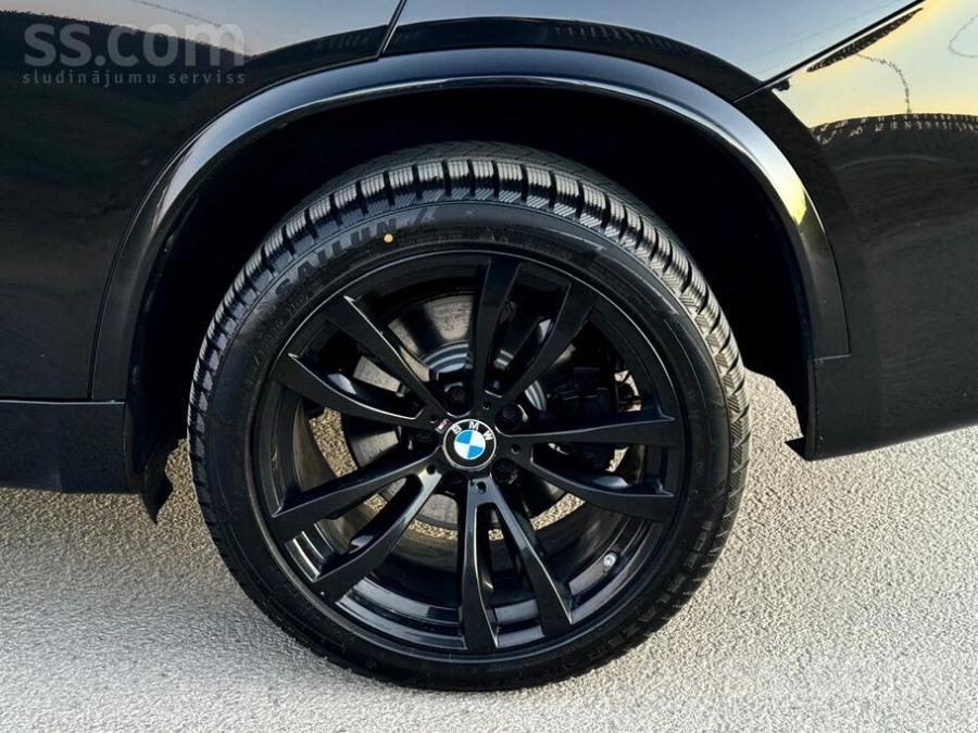 Melns BMW X5 2014 Rīga, ar dzinēja tilpumu 3.00 L un nobraukumu 261 tūkst. km par 22900 €, foto 30 vietnē AUTOMOTO.COM.LV