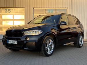 Black BMW X5 2014 in Riga, with an engine capacity of 3.00 L and mileage of 301 thousand km for 18900 €, photo  on AUTOMOTO.COM.LV