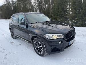 Black BMW X5 2014 in Aizkraukle, with an engine capacity of 3.00 L and mileage of 280 thousand km for 19700 €, photo  on AUTOMOTO.COM.LV