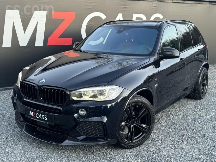 Black BMW X5 2014 in Riga, with an engine capacity of 3.00 L and mileage of 270 thousand km for 20490 €, photo 1 on AUTOMOTO.COM.LV