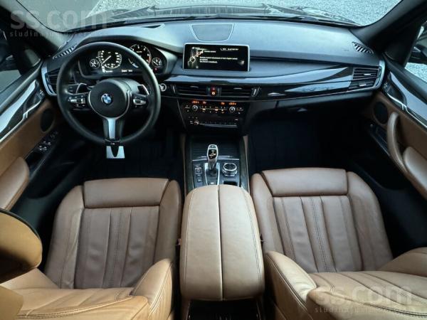 Melns BMW X5 2014 Rīga, ar dzinēja tilpumu 3.00 L un nobraukumu 270 tūkst. km par 20490 €, foto 5 vietnē AUTOMOTO.COM.LV