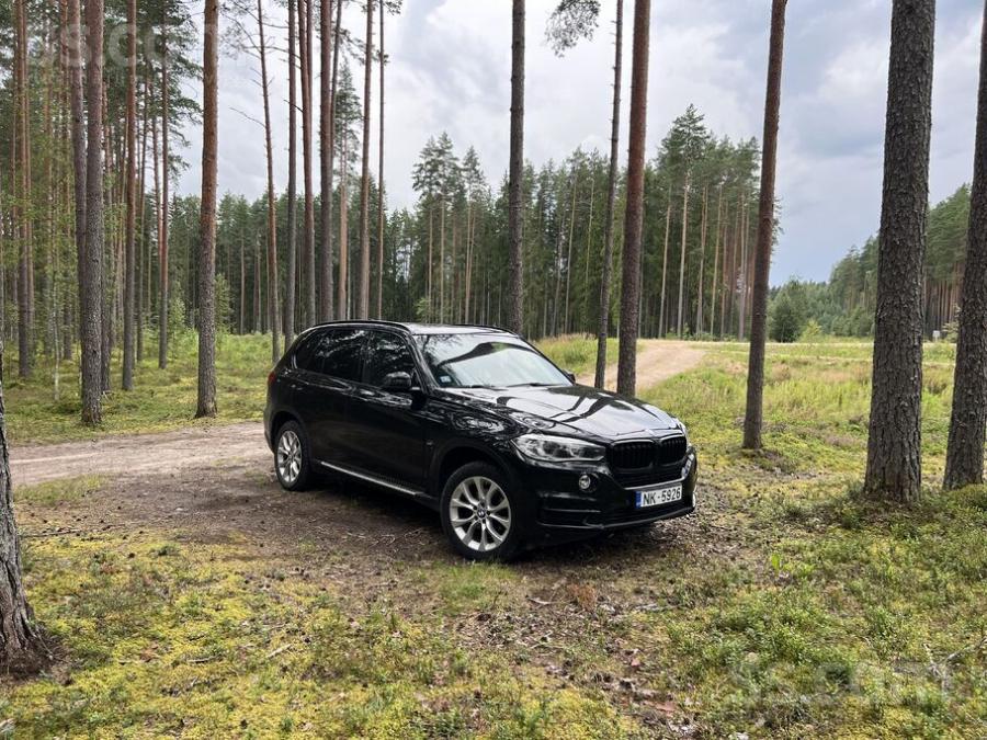Melns BMW X5 2014 Gulbene, ar dzinēja tilpumu 3.00 L un nobraukumu 385 tūkst. km par 15500 €, foto 2 vietnē AUTOMOTO.COM.LV
