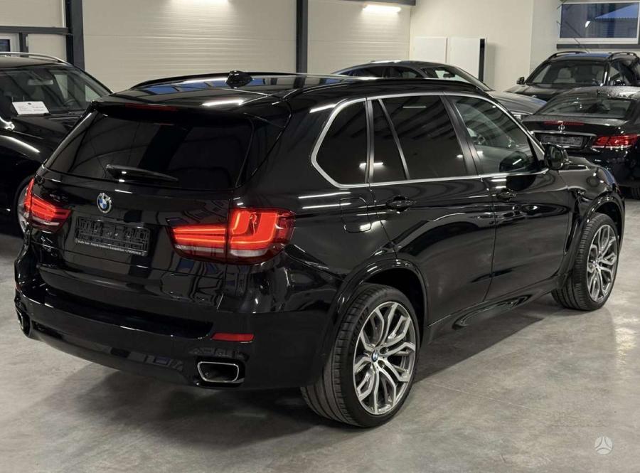 Melns BMW X5 2014 Marijampole, ar dzinēja tilpumu 2.99 L un nobraukumu 265 tūkst. km par 17999 €, foto 12 vietnē AUTOMOTO.COM.LV