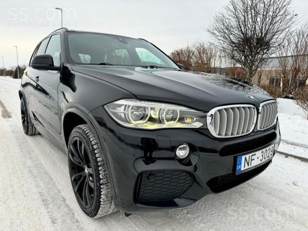 Melns BMW X5 2014 Rīga, ar dzinēja tilpumu 3.00 L un nobraukumu 262 tūkst. km par 22500 €, foto 5 vietnē AUTOMOTO.COM.LV