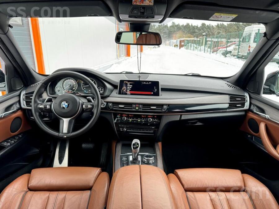 Black BMW X5 2014 in Riga, with an engine capacity of 3.00 L and mileage of 262 thousand km for 22500 €, photo 13 on AUTOMOTO.COM.LV