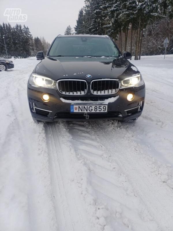 Melns BMW X5 2014 Viļņa, ar dzinēja tilpumu 3.00 L un nobraukumu 351 tūkst. km par 19999 €, foto 1 vietnē AUTOMOTO.COM.LV