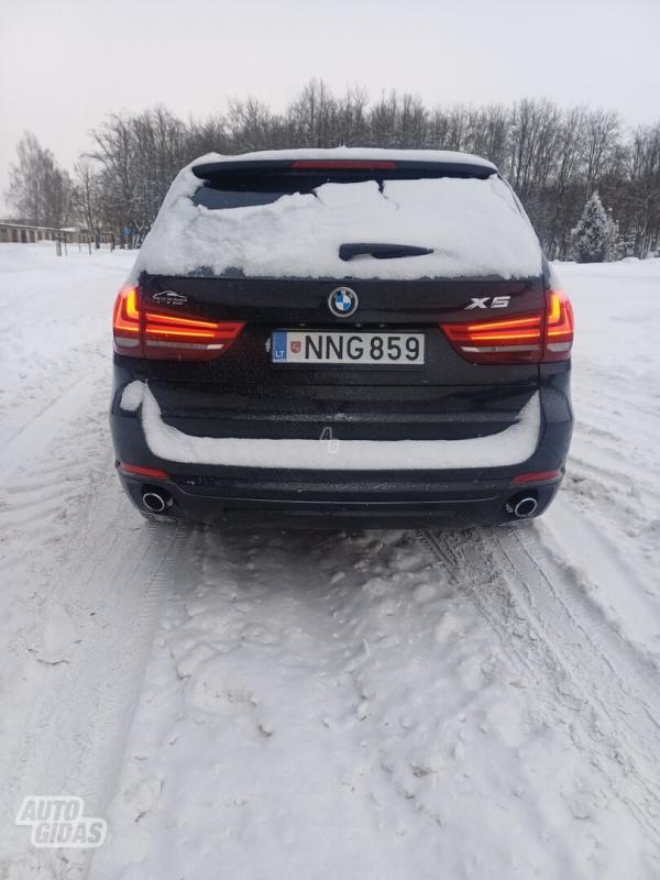 Melns BMW X5 2014 Viļņa, ar dzinēja tilpumu 3.00 L un nobraukumu 351 tūkst. km par 19999 €, foto 3 vietnē AUTOMOTO.COM.LV
