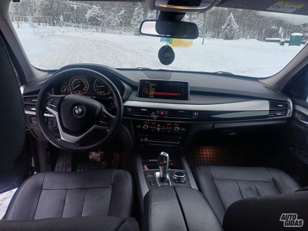 Melns BMW X5 2014 Viļņa, ar dzinēja tilpumu 3.00 L un nobraukumu 351 tūkst. km par 19999 €, foto 5 vietnē AUTOMOTO.COM.LV