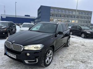 Melns BMW X5 2014 Kauņa, ar dzinēja tilpumu 2.99 L un nobraukumu 261 tūkst. km par 18750 €, foto  vietnē AUTOMOTO.COM.LV