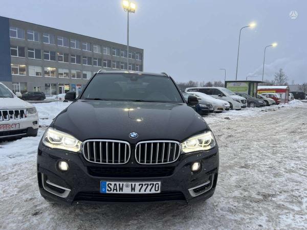 Black BMW X5 2014 in Kaunas, with an engine capacity of 2.99 L and mileage of 261 thousand km for 18750 €, photo 7 on AUTOMOTO.COM.LV