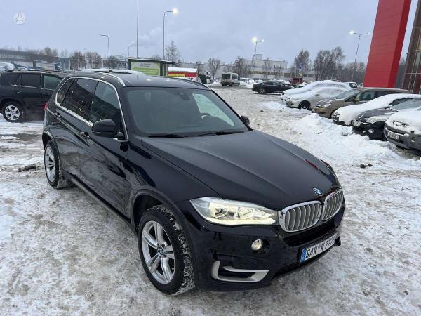 Black BMW X5 2014 in Kaunas, with an engine capacity of 2.99 L and mileage of 261 thousand km for 18750 €, photo 9 on AUTOMOTO.COM.LV