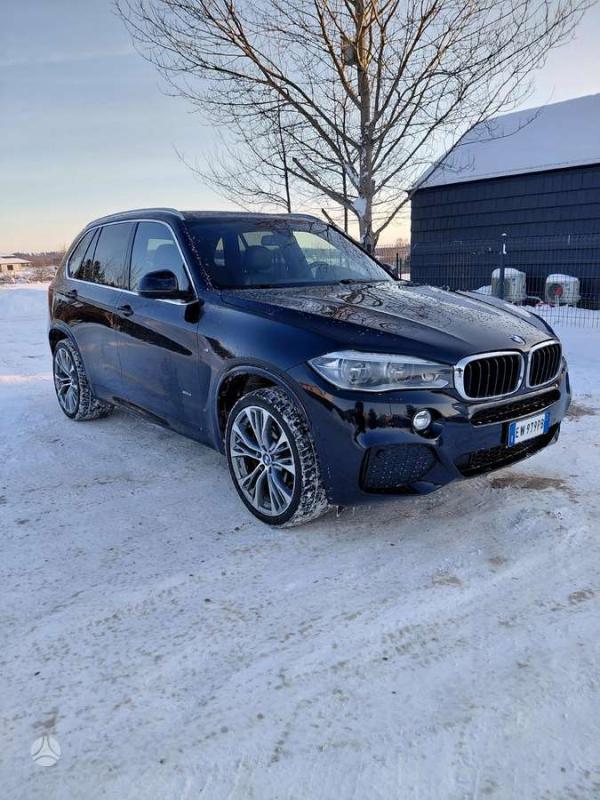 Melns BMW X5 2014 Viļņa, ar dzinēja tilpumu 2.99 L un nobraukumu 304 tūkst. km par 16500 €, foto 4 vietnē AUTOMOTO.COM.LV