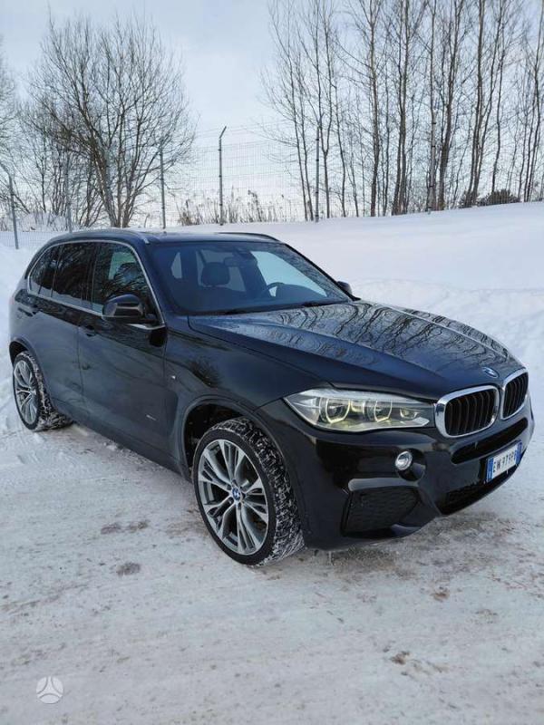 Melns BMW X5 2014 Viļņa, ar dzinēja tilpumu 2.99 L un nobraukumu 304 tūkst. km par 16500 €, foto 3 vietnē AUTOMOTO.COM.LV