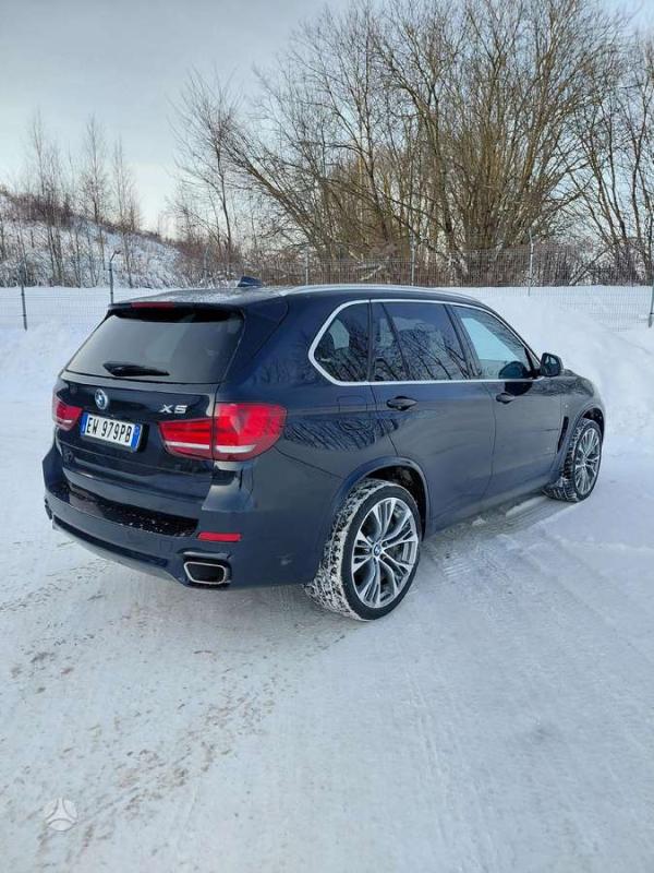 Melns BMW X5 2014 Viļņa, ar dzinēja tilpumu 2.99 L un nobraukumu 304 tūkst. km par 16500 €, foto 6 vietnē AUTOMOTO.COM.LV
