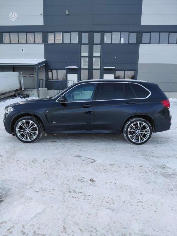 Melns BMW X5 2014 Viļņa, ar dzinēja tilpumu 2.99 L un nobraukumu 304 tūkst. km par 16500 €, foto 7 vietnē AUTOMOTO.COM.LV