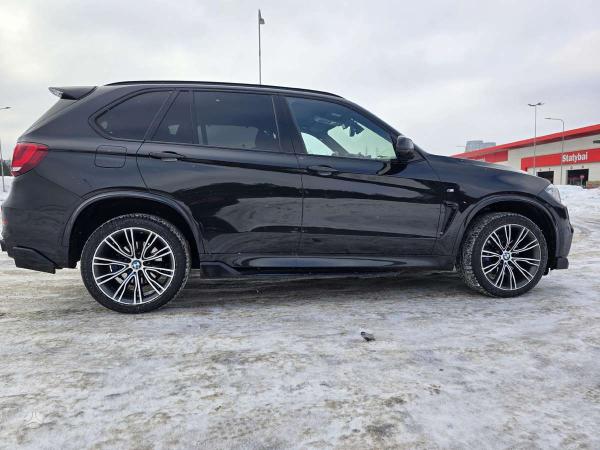 Melns BMW X5 2014 Trakai, ar dzinēja tilpumu 2.99 L un nobraukumu 360 tūkst. km par 23000 €, foto 3 vietnē AUTOMOTO.COM.LV