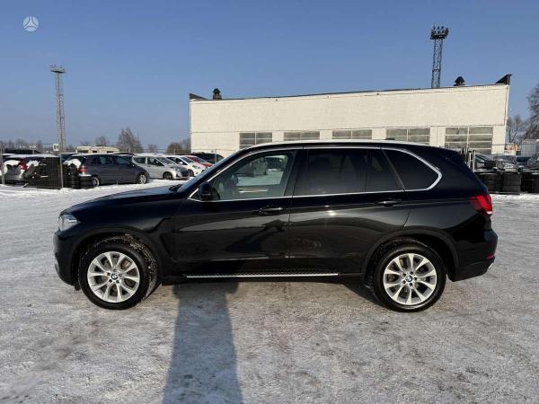 Melns BMW X5 2014 Marijampole, ar dzinēja tilpumu 2.99 L un nobraukumu 250 tūkst. km par 17500 €, foto 2 vietnē AUTOMOTO.COM.LV