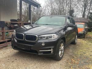 Melns BMW X5 2014 Rīga, ar dzinēja tilpumu 2.99 L un nobraukumu 310 tūkst. km par 14299 €, foto  vietnē AUTOMOTO.COM.LV
