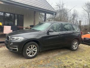 Melns BMW X5 2014 Rīga, ar dzinēja tilpumu 2.99 L un nobraukumu 310 tūkst. km par 14299 €, foto 4 vietnē AUTOMOTO.COM.LV