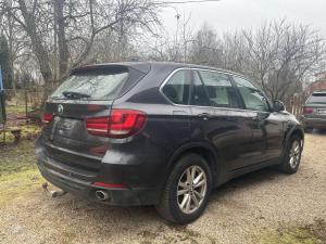 Melns BMW X5 2014 Rīga, ar dzinēja tilpumu 2.99 L un nobraukumu 310 tūkst. km par 14299 €, foto 6 vietnē AUTOMOTO.COM.LV