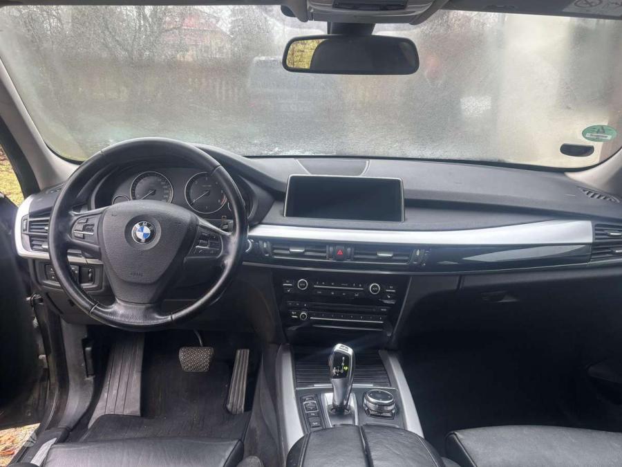 Melns BMW X5 2014 Rīga, ar dzinēja tilpumu 2.99 L un nobraukumu 310 tūkst. km par 14299 €, foto 15 vietnē AUTOMOTO.COM.LV